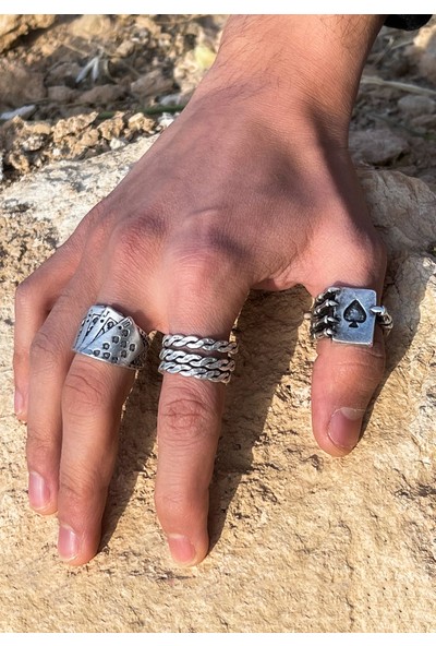 The Collection 3 Lü Maça As Iskambil Kart Sarmal Gümüş Kaplama Ayarlanabilir Yüzük Set The Collection 3 Lü Maça As Iskambil Kart Sarmal Gümüş Kaplama Ayarlanabilir Yüzük Set