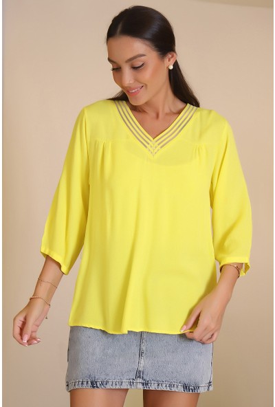 Nazen Giyim V Yakalı Truvakar Kol Kadın Bluz 5014-2Y1 Nazen Giyim V Yakalı Truvakar Kol Kadın Bluz 5014-2Y1