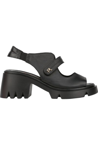 Romina Kadın Hakiki Deri Cırtlı Tokalı Kalın Topuk Sandalet Romina Kadın Hakiki Deri Cırtlı Tokalı Kalın Topuk Sandalet