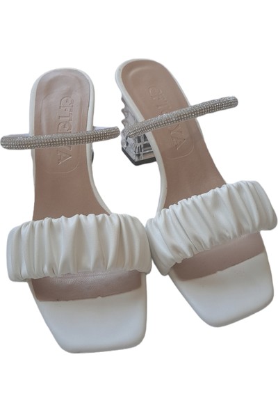 Moda Güllü Kadın Topuklu Terlik