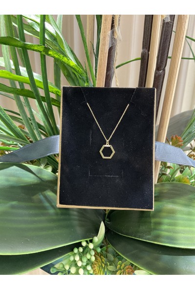 Balaban Kuyumculuk 14 Ayar Altıgen Altın Kolye Balaban Kuyumculuk 14 Ayar Altıgen Altın Kolye