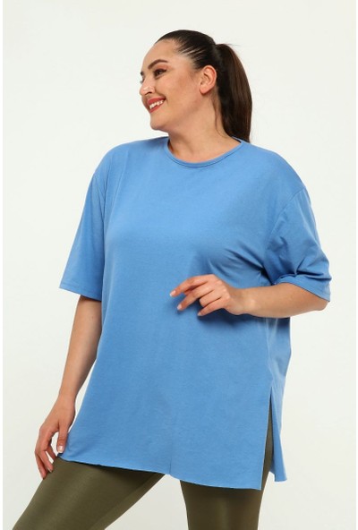 Siyezen Büyük Beden Yırtmaçlı Basic Bluz Mavi Siyezen Büyük Beden Yırtmaçlı Basic Bluz Mavi