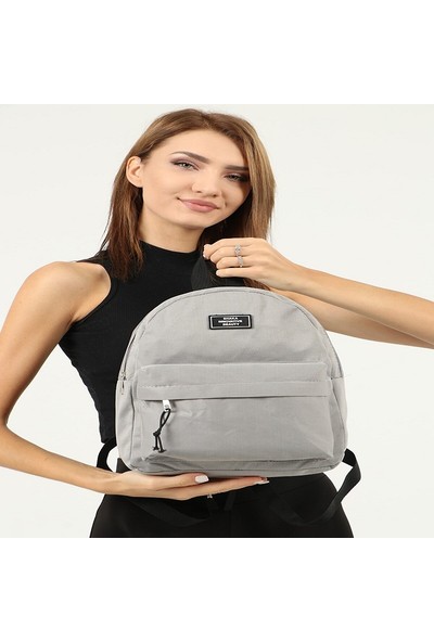 U21 Siyah 2 Bölmeli Sırt Çantası U:32 cm E:24 cm G:11 cm