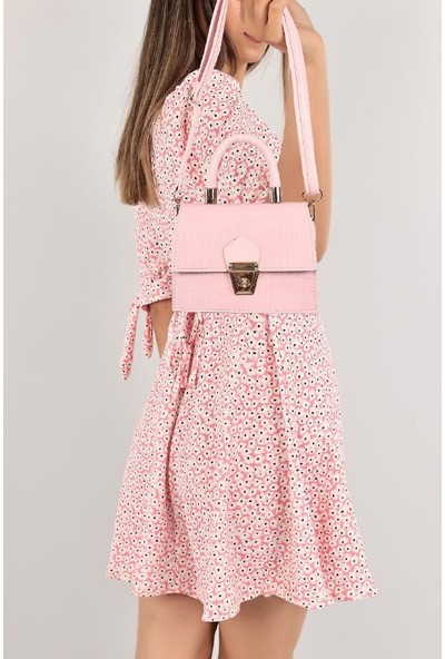 Kroko Desen El ve Omuz Çantası Kroko Desen El ve Omuz Çantası