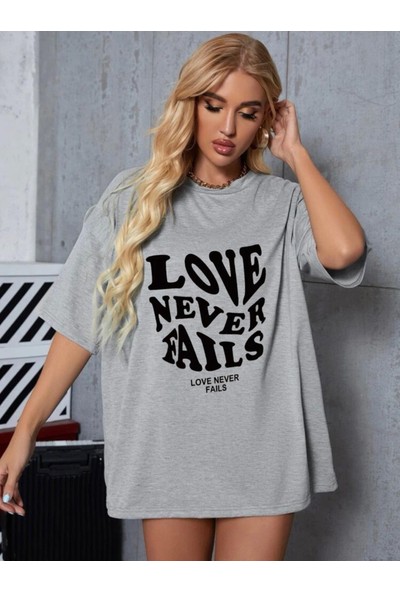 Afro Giyim Gri Love Never Baskılı T-Shirt