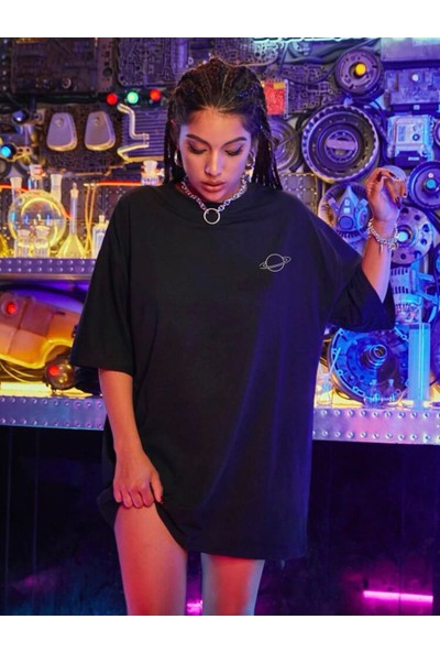 Afro Giyim Siyah Satürn Logo Oversize T-Shirt Afro Giyim Siyah Satürn Logo Oversize T-Shirt