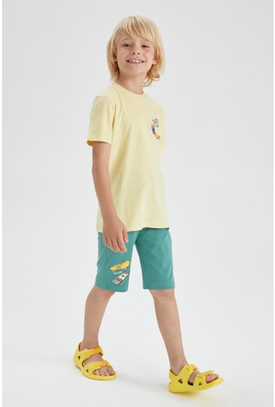 DeFacto Erkek Çocuk Regular Fit Penye Uzun Şort Y1315A622SM DeFacto Erkek Çocuk Regular Fit Penye Uzun Şort Y1315A622SM