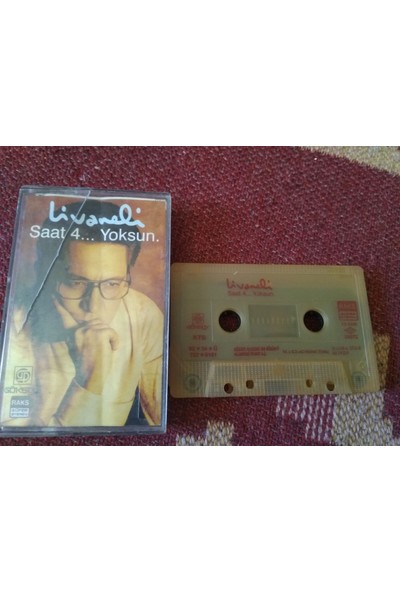 Livaneli Saat 4 Yoksun Cam Baskı Livaneli Saat 4 Yoksun Cam Baskı