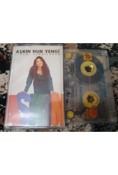 Aşkın Nur Yengi Sıramı Bekliyorum Cam Baskı