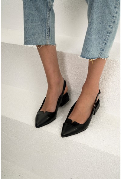 Madamra Siyah Kadın Çift Renk Günlük Topuklu Babet Madamra Siyah Kadın Çift Renk Günlük Topuklu Babet