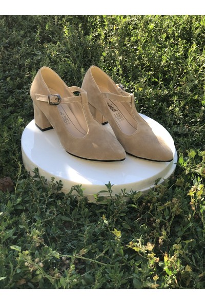 Kafkaslar 5 Cm. Kalın Topuklu Bayan Tokalı Stiletto Ayakkabı Kafkaslar 5 Cm. Kalın Topuklu Bayan Tokalı Stiletto Ayakkabı
