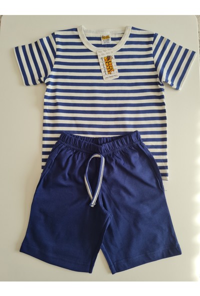 Crazy Monkey Bisiklet Yaka Kısa Kollu Çizgili Cep Detaylı Tişört ve Kaprili Takım Crazy Monkey Bisiklet Yaka Kısa Kollu Çizgili Cep Detaylı Tişört ve Kaprili Takım