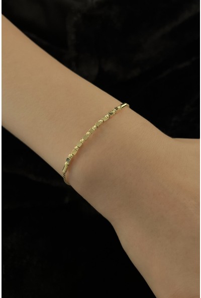 Fiyonk Kuyumculuk 14 Ayar Altın Dorika ve Küp Detaylı Bileklik Fiyonk Kuyumculuk 14 Ayar Altın Dorika ve Küp Detaylı Bileklik