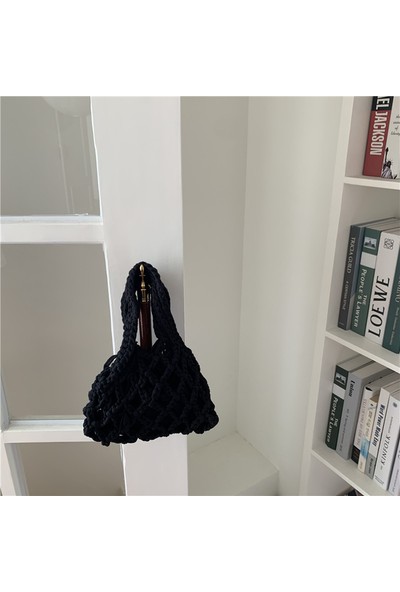 Wonderful Day Büyük Kapasiteli Dokuma Kol Çantası - Kırmızı (Yurt Dışından)