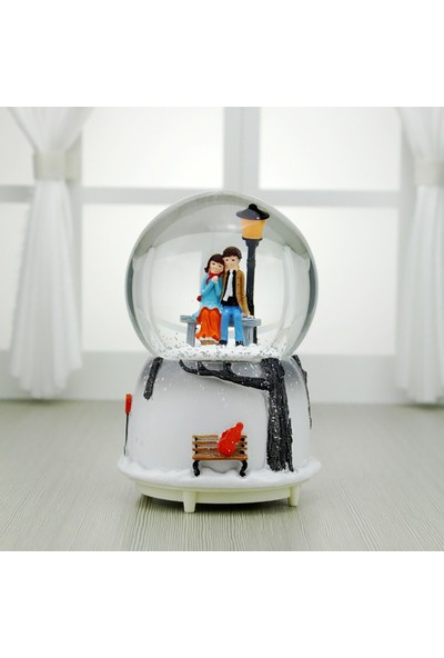 Romantik Aşıklar Orta Boy Işıklı Müzikli Kar Küresi