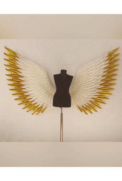 Yulia Ülker Melek Kanatları