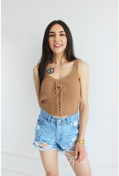 Novada Kahverengi Önü Bağlama Detaylı Askılı Triko Üst