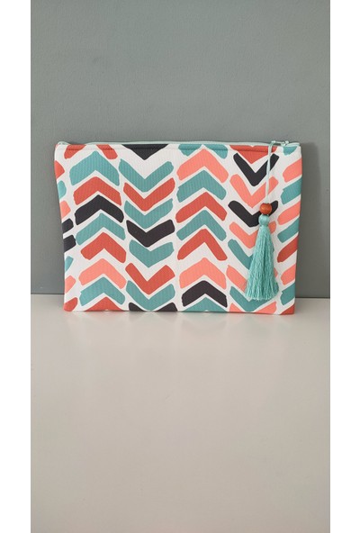 Tataroğlu Dijital Kumaş Beyaz Zemin Üzerine Geometrik Desenli Clutch