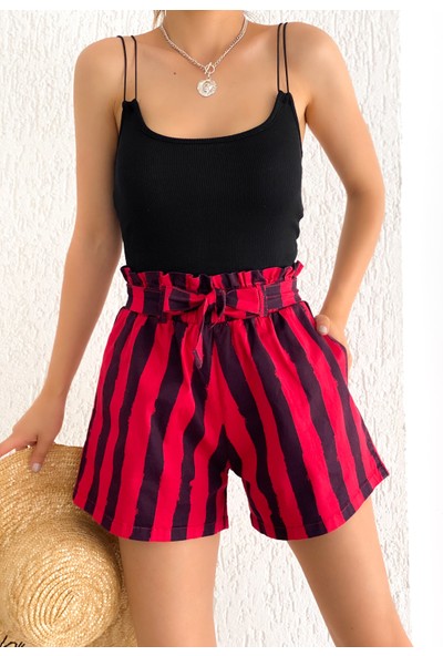 Kadın Yüksel Bel Lastikli Kuşaklı Çift Cepli Gabardin Şort Kırmızı