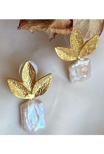 Zede Inci Küpe/ Pearl Earring Zede Inci Küpe/ Pearl Earring