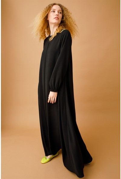 Micca Rahat Kurtarıcı Zamansız ve Her Ortam Için Uygun Kap Ferace-Siyah Micca Rahat Kurtarıcı Zamansız ve Her Ortam Için Uygun Kap Ferace-Siyah