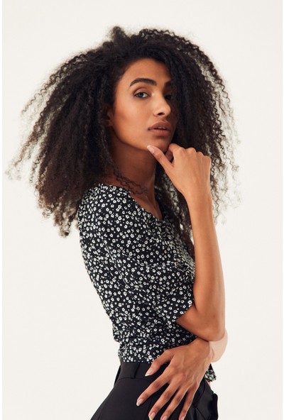 Çiçek Desenli Balon Kol Bluz