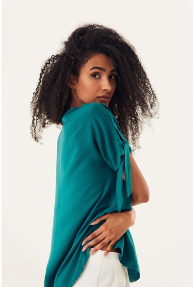 Kolu Bağlamalı Ayrobin Bluz