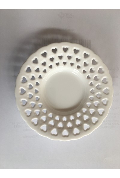 Furkan Çay Tabağı 6'lı Plastik Beyaz Kalp Desenli Furkan Çay Tabağı 6'lı Plastik Beyaz Kalp Desenli