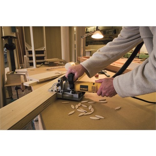 Dewalt DW682K-QS Geçme Dübel Frezesi, 600W, 10000dev/Dak Fiyatı