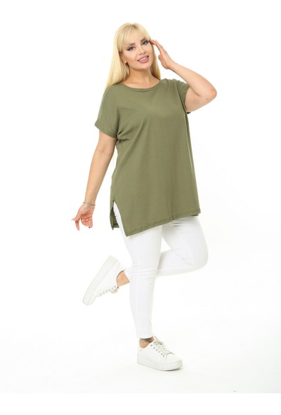 Butik Şımarık Kadın Büyük Beden Yandan Yırtmaçlı Pamuklu Kumaş T.shirt