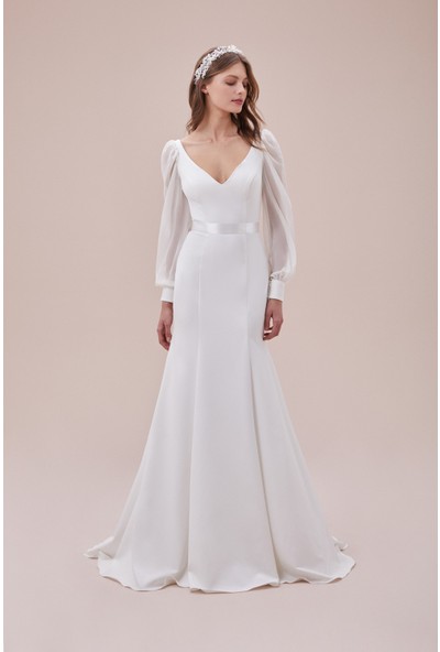 Oleg Cassini Uzun Tül Kollu V Yaka Krep Dar Kesim Gelinlik
