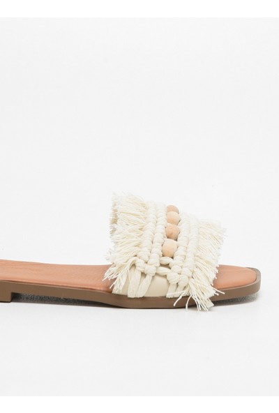 F By Fabrika Terlik, 38, Bej