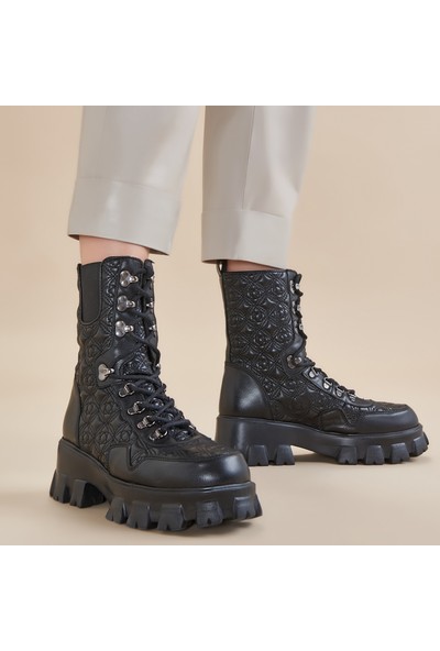 Desa Mailo Siyah Kadın Kapitoneli Deri Bot