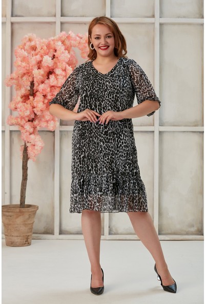Rmg Eteği ve Kolları Fırfırlı Leopar Desenli Büyük Beden Elbise Rmg Eteği ve Kolları Fırfırlı Leopar Desenli Büyük Beden Elbise
