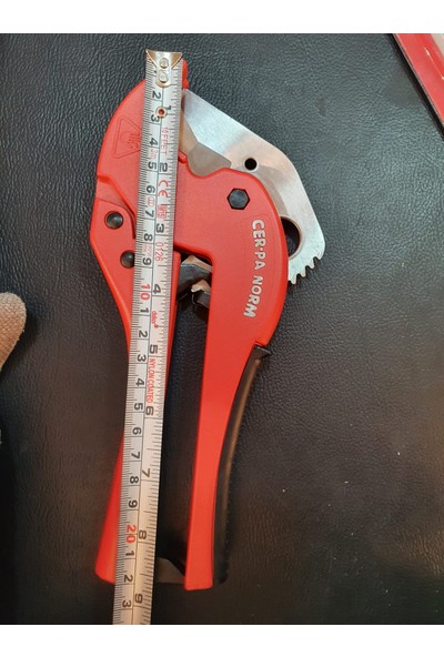 Cer-Pa Norm Profesyonel Pvc Boru Makası 42 mm Cer-Pa Norm Profesyonel Pvc Boru Makası 42 mm