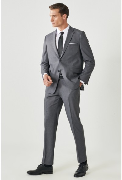 Regular Fit Rahat Kesim Mono Yaka Armürlü Takım Elbise Regular Fit Rahat Kesim Mono Yaka Armürlü Takım Elbise