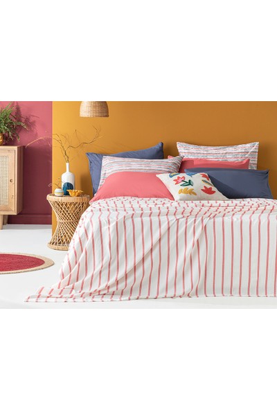 English Home Petite Daisies Ipliği Boyalı Viskon Çift Kişilik Pike 200X220 cm Pembe English Home Petite Daisies Ipliği Boyalı Viskon Çift Kişilik Pike 200X220 cm Pembe