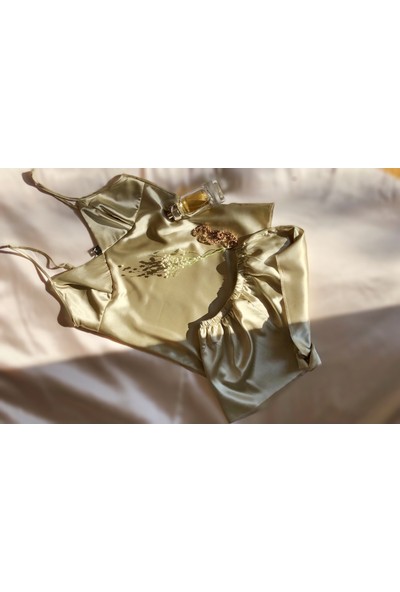 Zag Lingerie Saten Şortlu Gecelik Takım Zag Lingerie Saten Şortlu Gecelik Takım