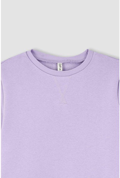 DeFacto Kız Çocuk Regular Fit Kalın Sweatshirt Kumaşı Bisiklet Yaka İçi Yumuşak Tüylü Sweatshirt Y0945A622AU DeFacto Kız Çocuk Regular Fit Kalın Sweatshirt Kumaşı Bisiklet Yaka İçi Yumuşak Tüylü Sweatshirt Y0945A622AU