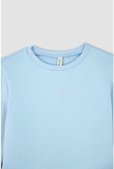 DeFacto Kız Çocuk Regular Fit Kalın Sweatshirt Kumaşı Bisiklet Yaka İçi Yumuşak Tüylü Sweatshirt Y0945A622AU DeFacto Kız Çocuk Regular Fit Kalın Sweatshirt Kumaşı Bisiklet Yaka İçi Yumuşak Tüylü Sweatshirt Y0945A622AU