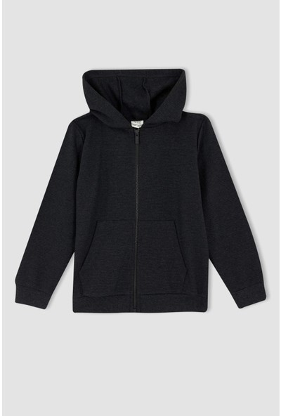 DeFacto Erkek Çocuk Regular Fit Basic Kapüşonlu Kanguru Cepli Sweat Hırka T7468A622AU DeFacto Erkek Çocuk Regular Fit Basic Kapüşonlu Kanguru Cepli Sweat Hırka T7468A622AU
