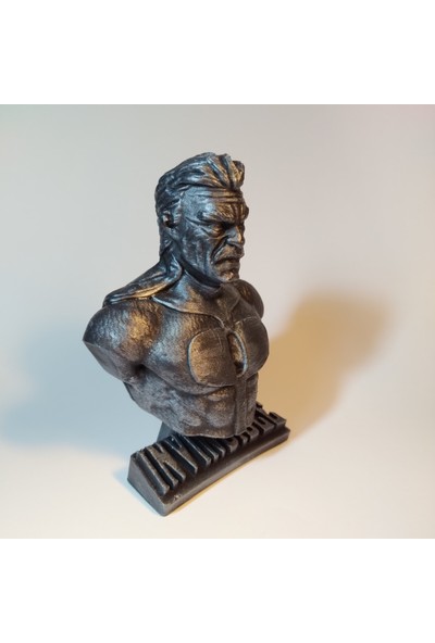 Invincible Bust / Figür 10CM Plastik Üretim Invincible Bust / Figür 10CM Plastik Üretim
