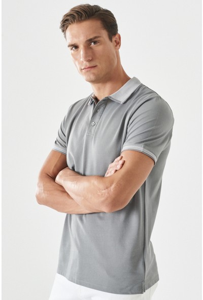 Altınyıldız Classics Düğmeli Polo Yaka Cepsiz Slim Fit Dar Kesim Düz Tişört Altınyıldız Classics Düğmeli Polo Yaka Cepsiz Slim Fit Dar Kesim Düz Tişört