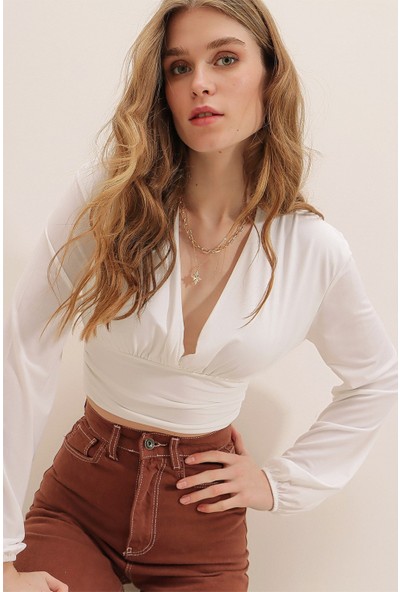 Nita Giyim Kadın Beyaz V Yaka Korsajlı Sandy Kumaş Bluz Nita Giyim Kadın Beyaz V Yaka Korsajlı Sandy Kumaş Bluz