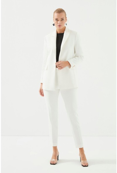 Just Like You Beyaz Beli Lastikli Dar Kısa Paça Kadın Pantolon