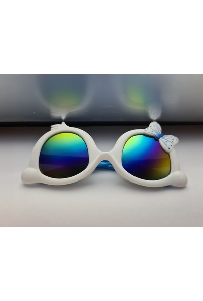Bi Dünya Saat Aksesuar Kelebek Figürlü Çocuk Güneş Gözlüğü Bi Dünya Saat Aksesuar Kelebek Figürlü Çocuk Güneş Gözlüğü