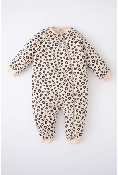 DeFacto Kız Bebek Leopar Desenli Regular Fit Bisiklet Yaka Uyku Tulumu X9636A222AU DeFacto Kız Bebek Leopar Desenli Regular Fit Bisiklet Yaka Uyku Tulumu X9636A222AU