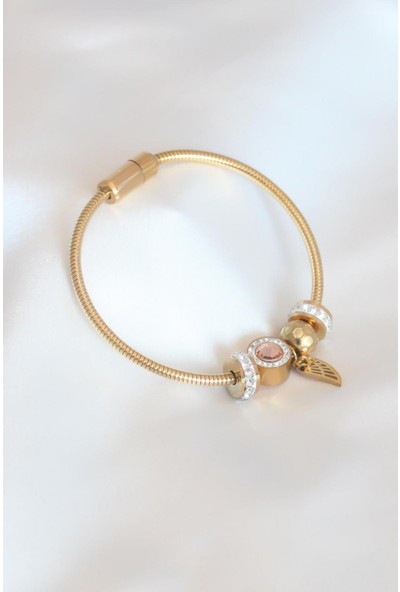 Kanat Figür Zirkon Taş Detay Gold Renk Çelik Kadın Bileklik Kanat Figür Zirkon Taş Detay Gold Renk Çelik Kadın Bileklik