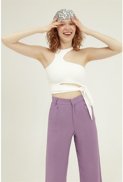 Quzu Dekolte Detaylı Bağlamalı Bluz