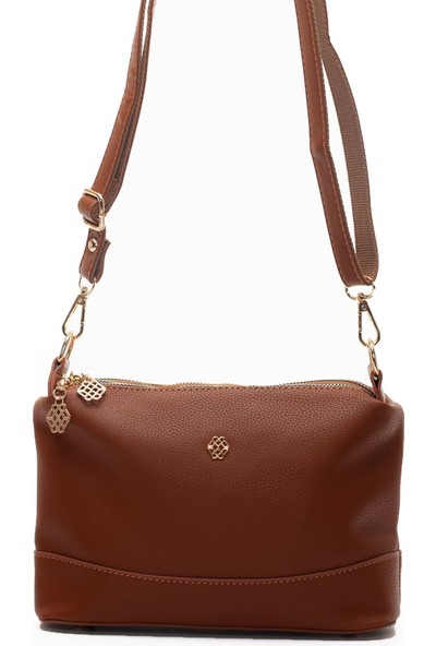 Kadın 4 Bölmeli Uzun Çapraz ve Kol Askılı Omuz Çantası Kadın 4 Bölmeli Uzun Çapraz ve Kol Askılı Omuz Çantası